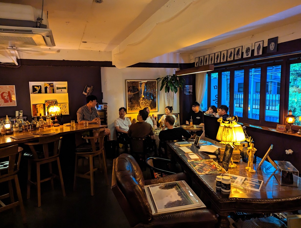 Saturday nights with Busan Aussie Club - TCB Atlas